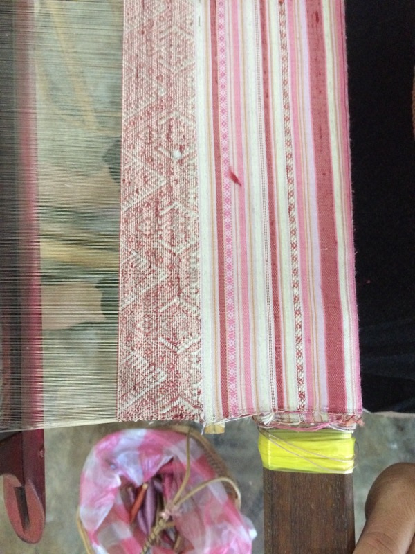 Weaving a Supplementary Weft Pattern – South East Asia 2016